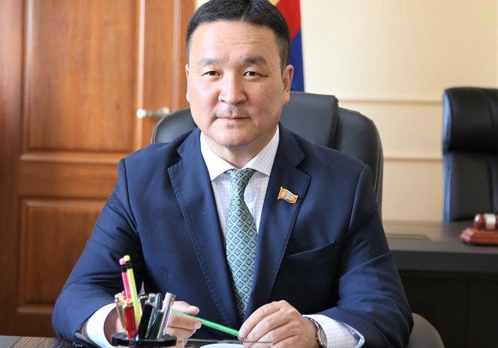 Хан Уул дүүргийн Засаг даргаар Б Цэрэнг томилов